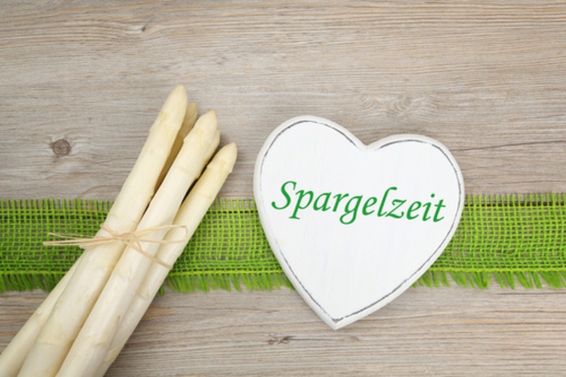 Spargelessen vom Buffet - mittags - Debbeler´s Hofcafé und Grill